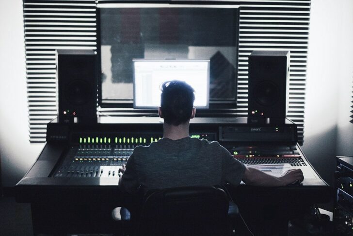 500+ Free Music Producer Wallpapers & Photos